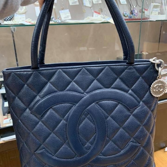 CHANEL | Bags | Chanel Medallion Tote | Poshmark